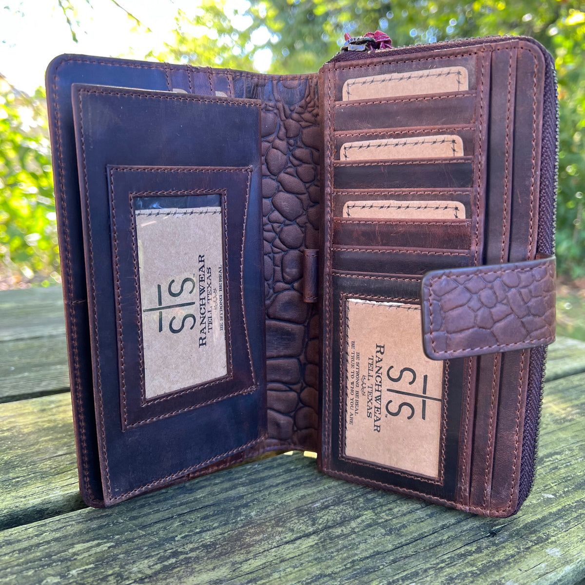 STS Ranch Catalina Croc Chelsea Wallet – Rockin R Western Store LLC